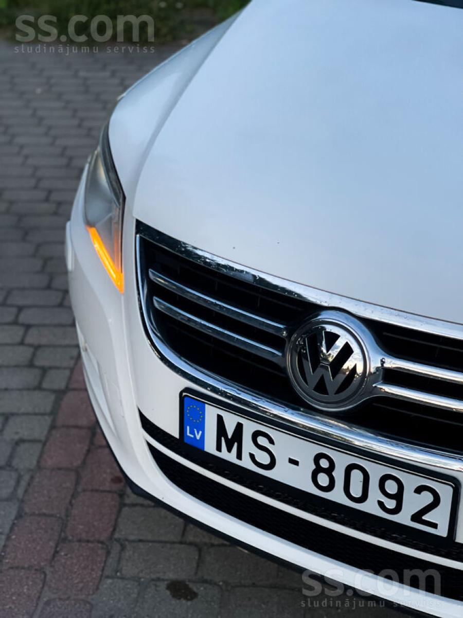 Balts Volkswagen Tiguan 2009 Rīga, ar dzinēja tilpumu 2.00 L un nobraukumu 266 tūkst. km par 6300 €, foto 3 vietnē AUTOMOTO.COM.LV