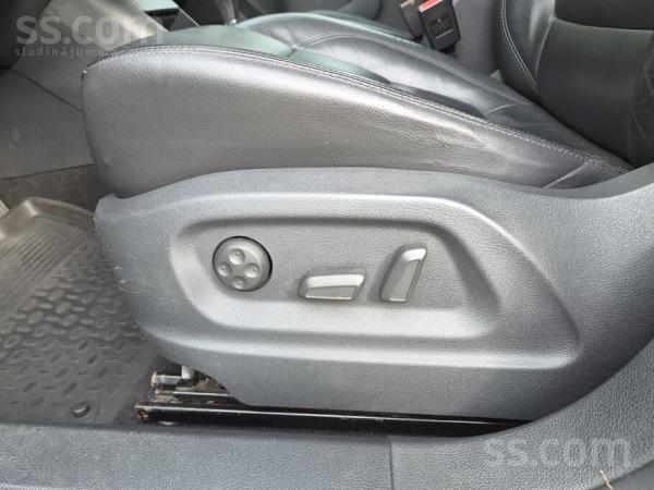 Balts Volkswagen Tiguan 2009 Rīga, ar dzinēja tilpumu 2.00 L un nobraukumu 223 tūkst. km par 5800 €, foto 9 vietnē AUTOMOTO.COM.LV