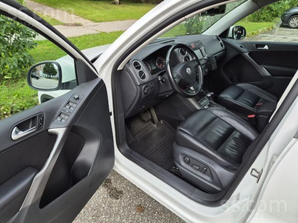 Balts Volkswagen Tiguan 2009 Rīga, ar dzinēja tilpumu 2.00 L un nobraukumu 223 tūkst. km par 5800 €, foto 10 vietnē AUTOMOTO.COM.LV