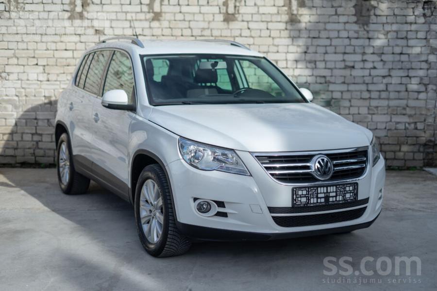 Balts Volkswagen Tiguan 2009 Liepāja, ar dzinēja tilpumu 1.40 L un nobraukumu 211 tūkst. km par 6200 €, foto 1 vietnē AUTOMOTO.COM.LV