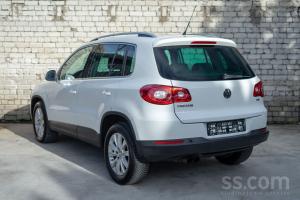 Balts Volkswagen Tiguan 2009 Liepāja, ar dzinēja tilpumu 1.40 L un nobraukumu 211 tūkst. km par 6200 €, foto 5 vietnē AUTOMOTO.COM.LV