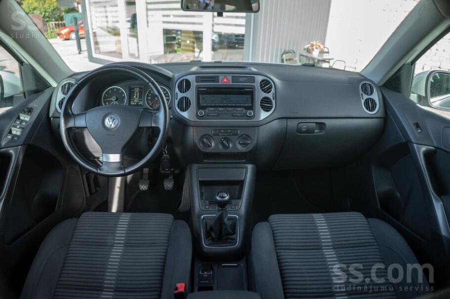 Balts Volkswagen Tiguan 2009 Liepāja, ar dzinēja tilpumu 1.40 L un nobraukumu 211 tūkst. km par 6200 €, foto 8 vietnē AUTOMOTO.COM.LV