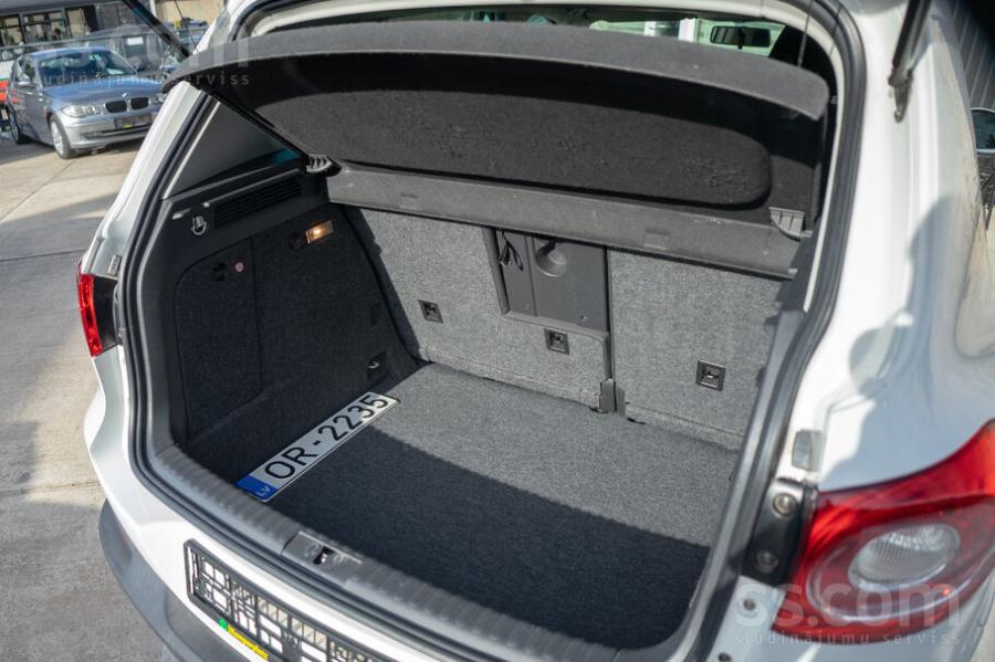 Balts Volkswagen Tiguan 2009 Liepāja, ar dzinēja tilpumu 1.40 L un nobraukumu 211 tūkst. km par 6200 €, foto 11 vietnē AUTOMOTO.COM.LV