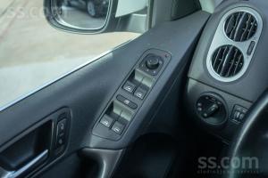 Balts Volkswagen Tiguan 2009 Liepāja, ar dzinēja tilpumu 1.40 L un nobraukumu 211 tūkst. km par 6200 €, foto 19 vietnē AUTOMOTO.COM.LV
