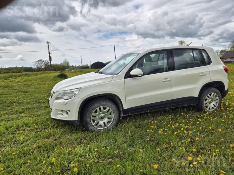 Balts Volkswagen Tiguan 2009 Bauska, ar dzinēja tilpumu 1.90 L un nobraukumu 307 tūkst. km par 3580 €, foto 5 vietnē AUTOMOTO.COM.LV