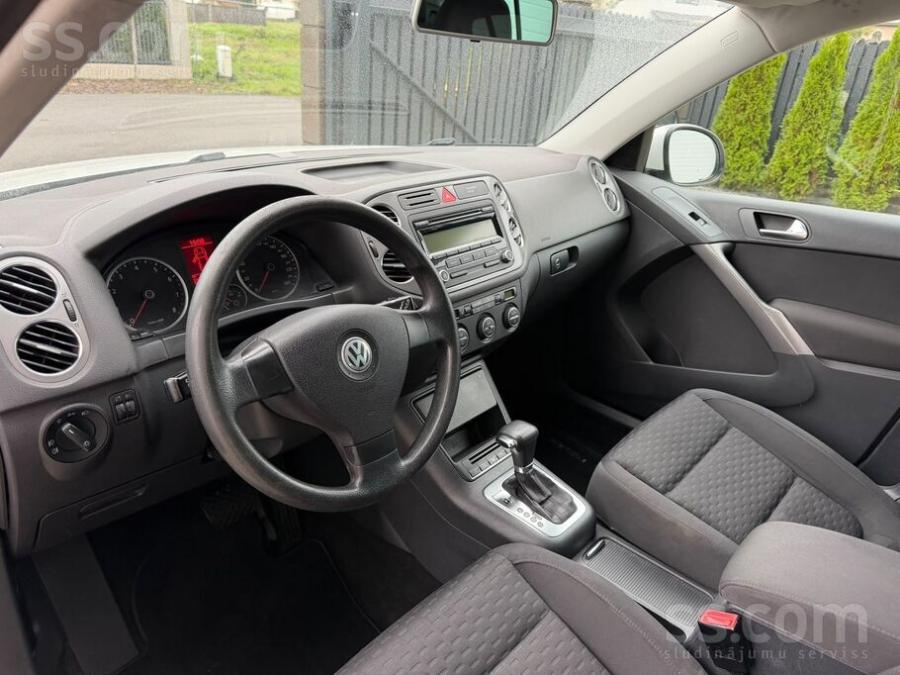 Balts Volkswagen Tiguan 2009 Rīga, ar dzinēja tilpumu 2.00 L un nobraukumu 314 tūkst. km par 4650 €, foto 7 vietnē AUTOMOTO.COM.LV