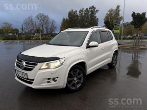 Volkswagen Tiguan 2009 Rīga vietnē Balts Volkswagen Tiguan 2009 Rīga, ar dzinēja tilpumu 2.00 L un nobraukumu 0 tūkst. km par 4990 €, foto 1 vietnē AUTOMOTO.COM.LV