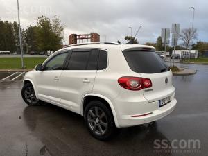 Balts Volkswagen Tiguan 2009 Rīga, ar dzinēja tilpumu 2.00 L un nobraukumu 0 tūkst. km par 4990 €, foto 4 vietnē AUTOMOTO.COM.LV
