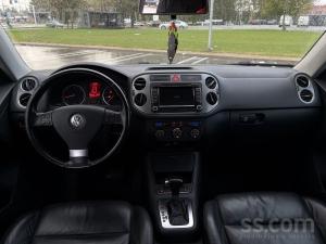 Balts Volkswagen Tiguan 2009 Rīga, ar dzinēja tilpumu 2.00 L un nobraukumu 0 tūkst. km par 4990 €, foto 8 vietnē AUTOMOTO.COM.LV