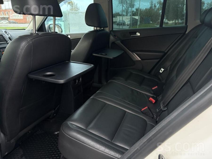 Balts Volkswagen Tiguan 2009 Rīga, ar dzinēja tilpumu 2.00 L un nobraukumu 0 tūkst. km par 4990 €, foto 9 vietnē AUTOMOTO.COM.LV