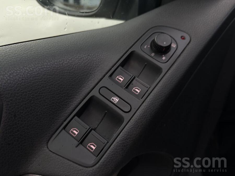 Balts Volkswagen Tiguan 2009 Rīga, ar dzinēja tilpumu 2.00 L un nobraukumu 0 tūkst. km par 4990 €, foto 17 vietnē AUTOMOTO.COM.LV