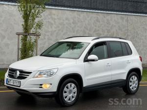 Balts Volkswagen Tiguan 2009 Rīga, ar dzinēja tilpumu 2.00 L un nobraukumu 315 tūkst. km par 4650 €, foto 3 vietnē AUTOMOTO.COM.LV