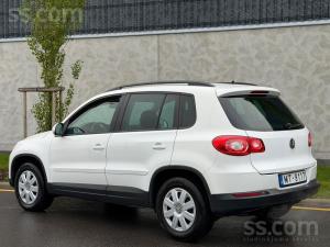 Balts Volkswagen Tiguan 2009 Rīga, ar dzinēja tilpumu 2.00 L un nobraukumu 315 tūkst. km par 4650 €, foto 5 vietnē AUTOMOTO.COM.LV