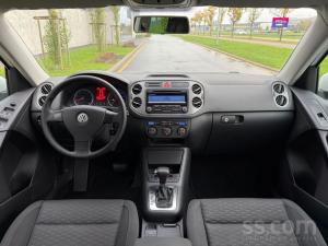 Balts Volkswagen Tiguan 2009 Rīga, ar dzinēja tilpumu 2.00 L un nobraukumu 315 tūkst. km par 4650 €, foto 16 vietnē AUTOMOTO.COM.LV