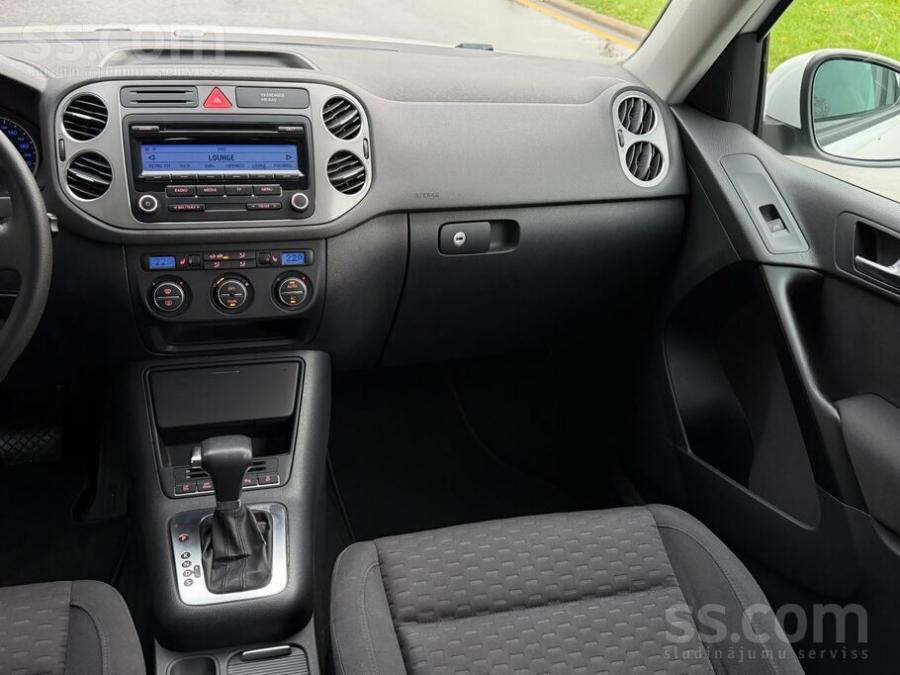 Balts Volkswagen Tiguan 2009 Rīga, ar dzinēja tilpumu 2.00 L un nobraukumu 315 tūkst. km par 4650 €, foto 17 vietnē AUTOMOTO.COM.LV