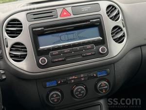 Balts Volkswagen Tiguan 2009 Rīga, ar dzinēja tilpumu 2.00 L un nobraukumu 315 tūkst. km par 4650 €, foto 20 vietnē AUTOMOTO.COM.LV