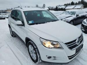 White Volkswagen Tiguan 2010 in Utena, with an engine capacity of 1.97 L and mileage of 177 thousand km for 6200 €, photo 2 on AUTOMOTO.COM.LV