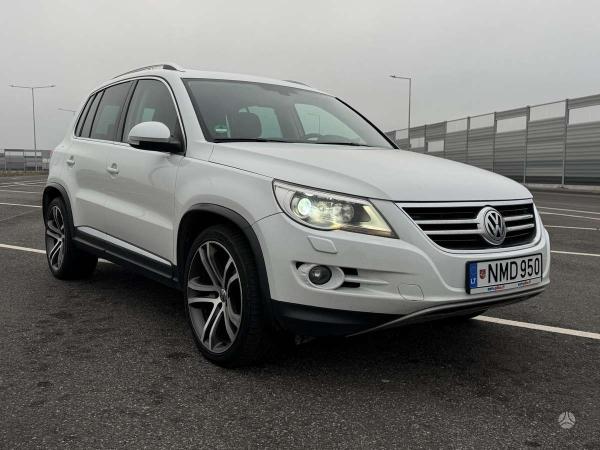 Balts Volkswagen Tiguan 2010 Marijampole, ar dzinēja tilpumu 1.97 L un nobraukumu 275 tūkst. km par 4950 €, foto 2 vietnē AUTOMOTO.COM.LV