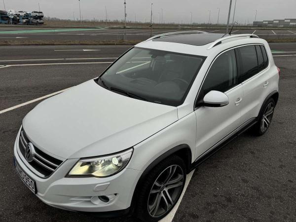 Balts Volkswagen Tiguan 2010 Marijampole, ar dzinēja tilpumu 1.97 L un nobraukumu 275 tūkst. km par 4950 €, foto 3 vietnē AUTOMOTO.COM.LV