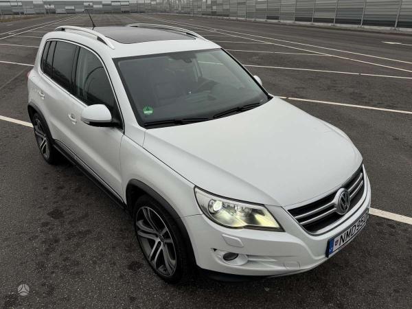 Balts Volkswagen Tiguan 2010 Marijampole, ar dzinēja tilpumu 1.97 L un nobraukumu 275 tūkst. km par 4950 €, foto 4 vietnē AUTOMOTO.COM.LV