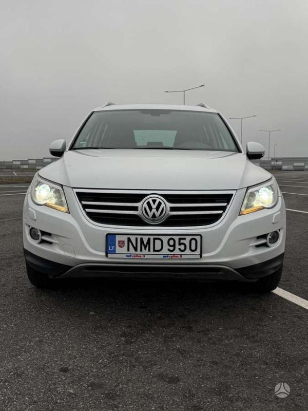 Balts Volkswagen Tiguan 2010 Marijampole, ar dzinēja tilpumu 1.97 L un nobraukumu 275 tūkst. km par 4950 €, foto 5 vietnē AUTOMOTO.COM.LV