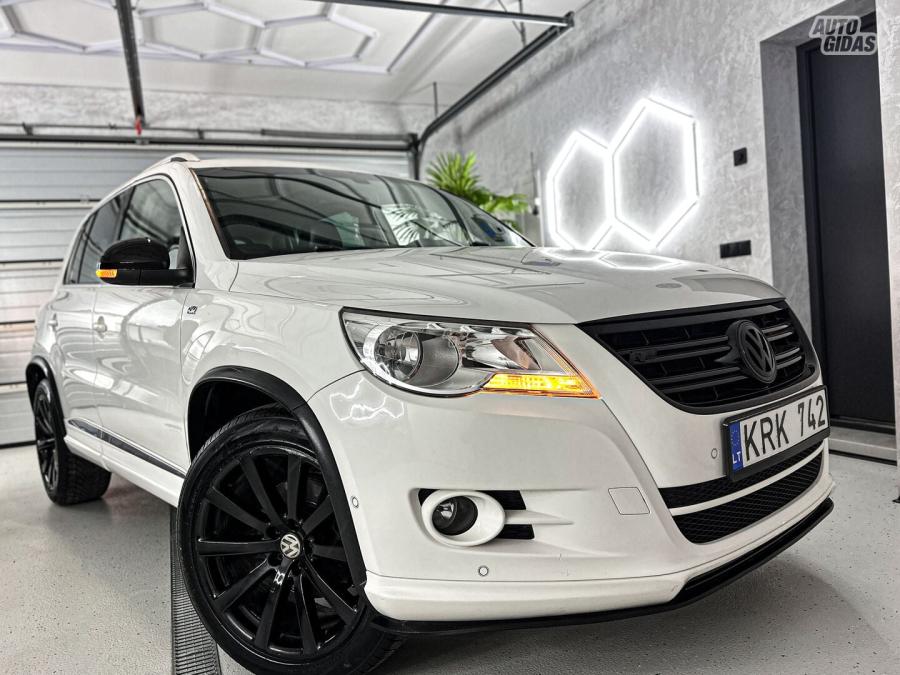 White Volkswagen Tiguan 2010 in Kaunas, with an engine capacity of 2.00 L and mileage of 315 thousand km for 7150 €, photo 17 on AUTOMOTO.COM.LV
