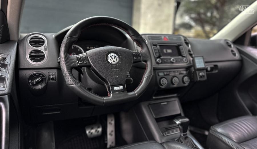 Balts Volkswagen Tiguan 2010 Kauņa, ar dzinēja tilpumu 2.00 L un nobraukumu 315 tūkst. km par 7150 €, foto 30 vietnē AUTOMOTO.COM.LV