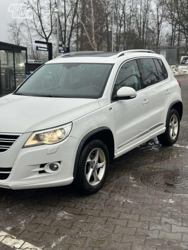 Balts Volkswagen Tiguan 2010 Viļņa, ar dzinēja tilpumu 2.00 L un nobraukumu 308 tūkst. km par 6700 €, foto 3 vietnē AUTOMOTO.COM.LV