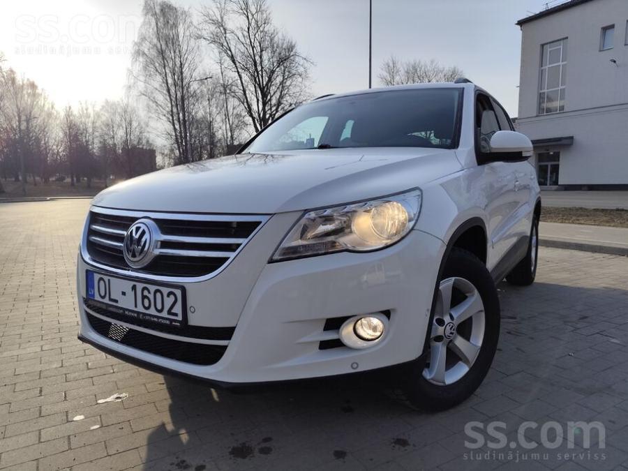 Balts Volkswagen Tiguan 2010 Rēzekne, ar dzinēja tilpumu 2.00 L un nobraukumu 269 tūkst. km par 6900 €, foto 1 vietnē AUTOMOTO.COM.LV
