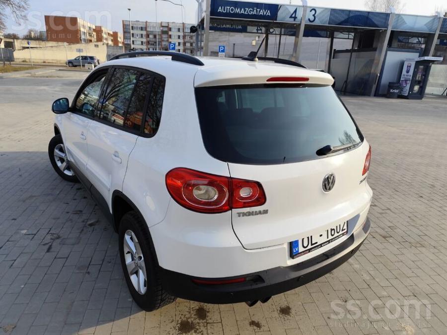 Balts Volkswagen Tiguan 2010 Rēzekne, ar dzinēja tilpumu 2.00 L un nobraukumu 269 tūkst. km par 6900 €, foto 7 vietnē AUTOMOTO.COM.LV