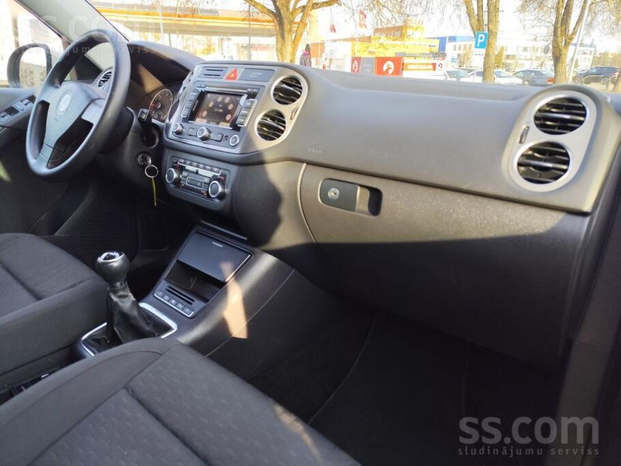 Balts Volkswagen Tiguan 2010 Rēzekne, ar dzinēja tilpumu 2.00 L un nobraukumu 269 tūkst. km par 6900 €, foto 11 vietnē AUTOMOTO.COM.LV