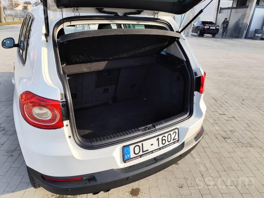 Balts Volkswagen Tiguan 2010 Rēzekne, ar dzinēja tilpumu 2.00 L un nobraukumu 269 tūkst. km par 6900 €, foto 15 vietnē AUTOMOTO.COM.LV