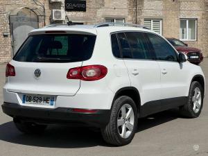 Balts Volkswagen Tiguan 2010 Tauragė, ar dzinēja tilpumu 1.39 L un nobraukumu 198 tūkst. km par 5500 €, foto 5 vietnē AUTOMOTO.COM.LV