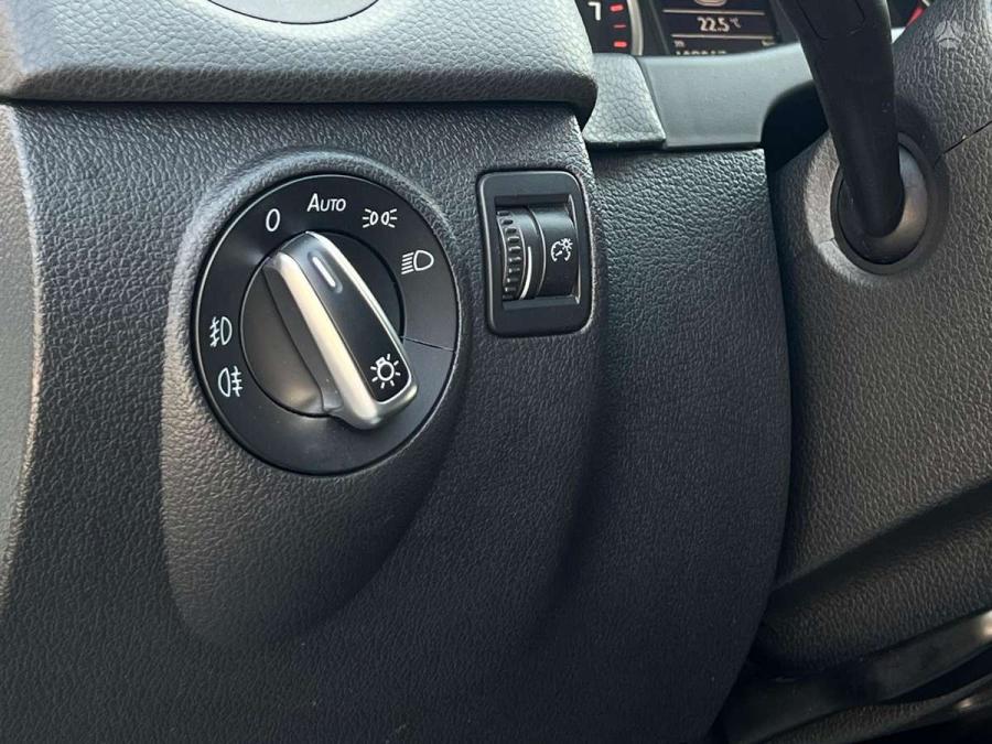 Balts Volkswagen Tiguan 2010 Tauragė, ar dzinēja tilpumu 1.39 L un nobraukumu 198 tūkst. km par 5500 €, foto 15 vietnē AUTOMOTO.COM.LV
