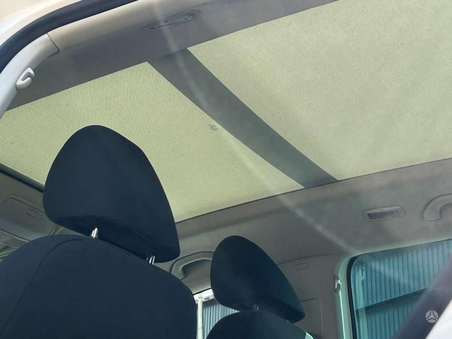 Balts Volkswagen Tiguan 2010 Tauragė, ar dzinēja tilpumu 1.39 L un nobraukumu 198 tūkst. km par 5500 €, foto 17 vietnē AUTOMOTO.COM.LV