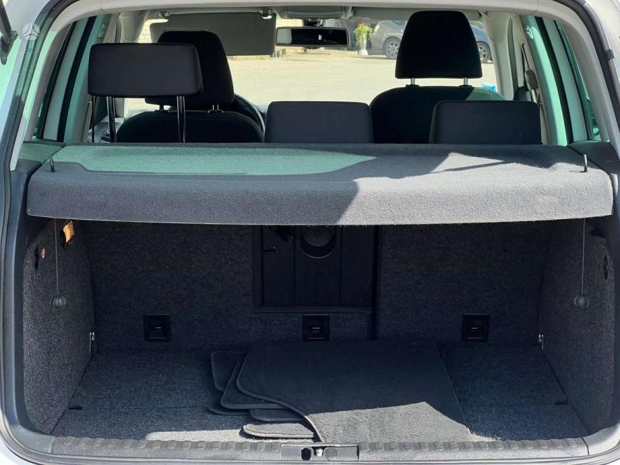 Balts Volkswagen Tiguan 2010 Tauragė, ar dzinēja tilpumu 1.39 L un nobraukumu 198 tūkst. km par 5500 €, foto 20 vietnē AUTOMOTO.COM.LV