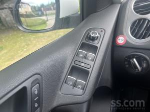 Balts Volkswagen Tiguan 2010 Rīga, ar dzinēja tilpumu 1.40 L un nobraukumu 195 tūkst. km par 4950 €, foto 13 vietnē AUTOMOTO.COM.LV