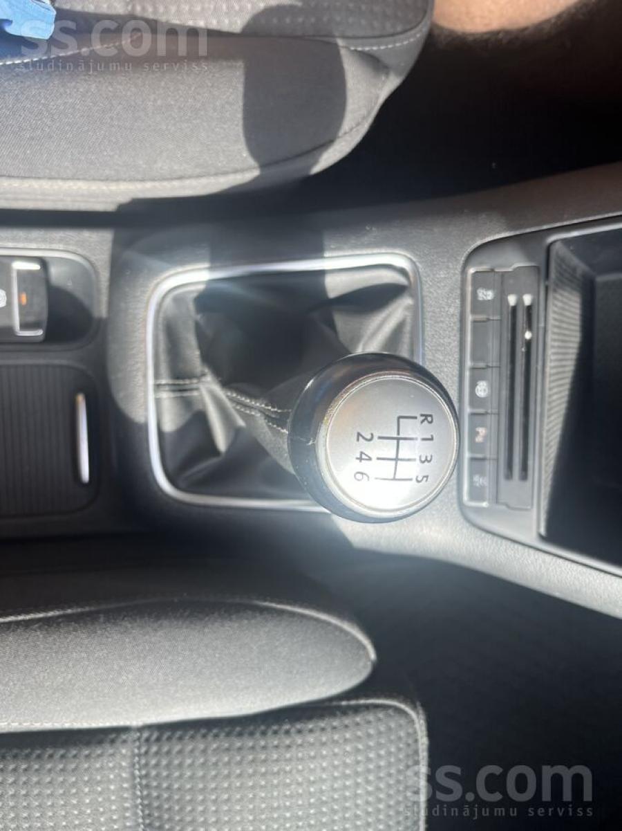 Balts Volkswagen Tiguan 2010 Rīga, ar dzinēja tilpumu 1.40 L un nobraukumu 195 tūkst. km par 4950 €, foto 14 vietnē AUTOMOTO.COM.LV