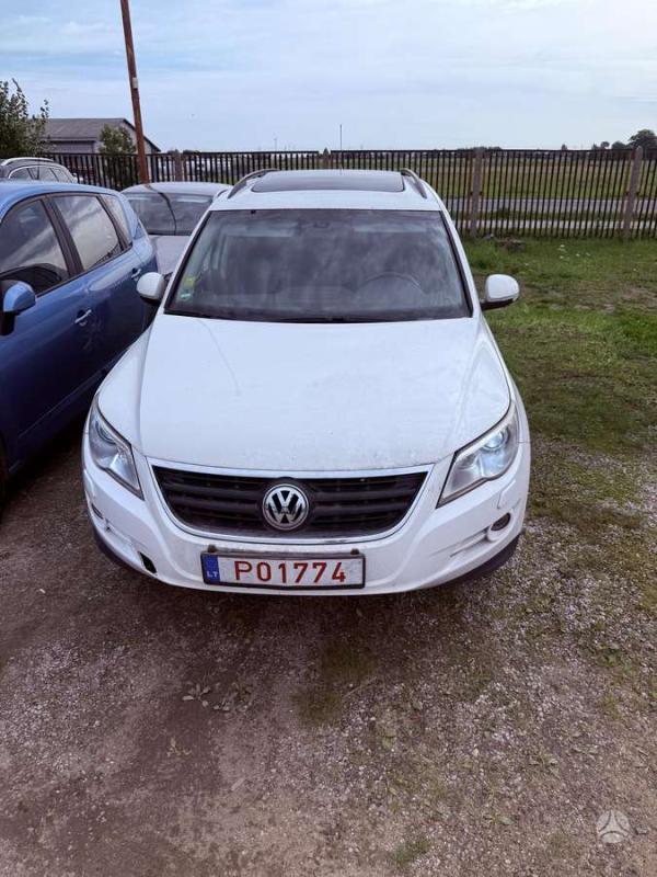 Balts Volkswagen Tiguan 2010 Jurbarkas, ar dzinēja tilpumu 1.97 L un nobraukumu 271 tūkst. km par 4850 €, foto 3 vietnē AUTOMOTO.COM.LV