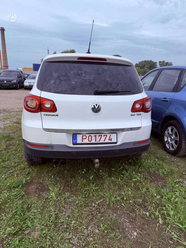 Balts Volkswagen Tiguan 2010 Jurbarkas, ar dzinēja tilpumu 1.97 L un nobraukumu 271 tūkst. km par 4850 €, foto 4 vietnē AUTOMOTO.COM.LV