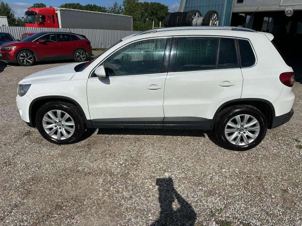 Balts Volkswagen Tiguan 2010 Jurbarkas, ar dzinēja tilpumu 1.97 L un nobraukumu 271 tūkst. km par 4850 €, foto 5 vietnē AUTOMOTO.COM.LV