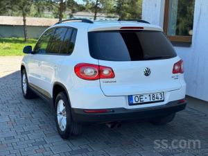 Balts Volkswagen Tiguan 2011 Jelgava, ar dzinēja tilpumu 2.00 L un nobraukumu 238 tūkst. km par 6950 €, foto 4 vietnē AUTOMOTO.COM.LV