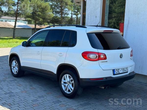 Balts Volkswagen Tiguan 2011 Jelgava, ar dzinēja tilpumu 2.00 L un nobraukumu 238 tūkst. km par 6950 €, foto 5 vietnē AUTOMOTO.COM.LV
