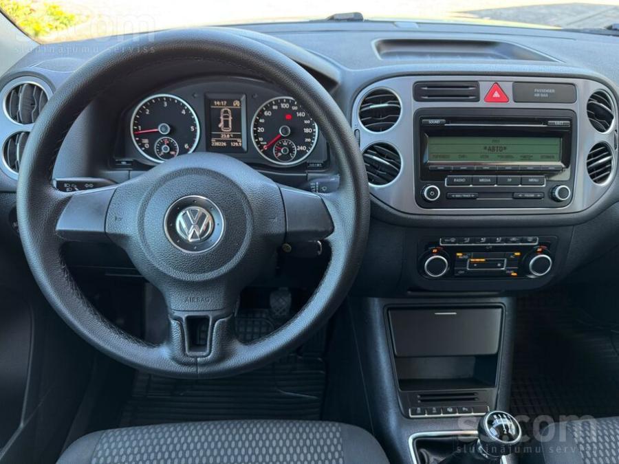 Balts Volkswagen Tiguan 2011 Jelgava, ar dzinēja tilpumu 2.00 L un nobraukumu 238 tūkst. km par 6950 €, foto 19 vietnē AUTOMOTO.COM.LV