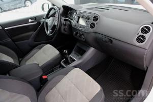 Balts Volkswagen Tiguan 2011 Tukums, ar dzinēja tilpumu 2.00 L un nobraukumu 219 tūkst. km par 9950 €, foto 10 vietnē AUTOMOTO.COM.LV