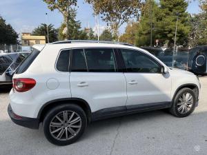White Volkswagen Tiguan 2011 in Utena, with an engine capacity of 1.97 L and mileage of 165 thousand km for 7700 €, photo 12 on AUTOMOTO.COM.LV