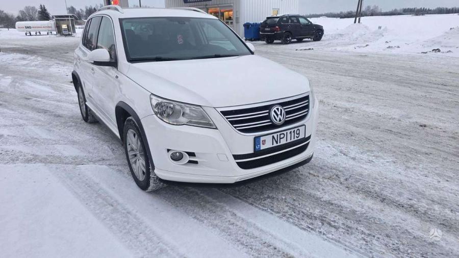 Balts Volkswagen Tiguan 2011 Kauņa, ar dzinēja tilpumu 1.39 L un nobraukumu 236 tūkst. km par 5200 €, foto 2 vietnē AUTOMOTO.COM.LV