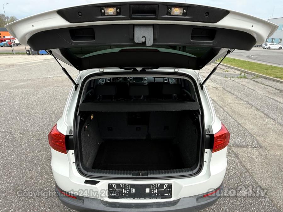 Balts Volkswagen Tiguan 2011 Tartu, ar dzinēja tilpumu 2.00 L un nobraukumu 130 tūkst. km par 9899 €, foto 22 vietnē AUTOMOTO.COM.LV