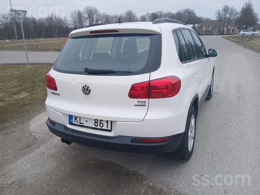 Balts Volkswagen Tiguan 2011 Tukums, ar dzinēja tilpumu 2.00 L un nobraukumu 147 tūkst. km par 8500 €, foto 1 vietnē AUTOMOTO.COM.LV