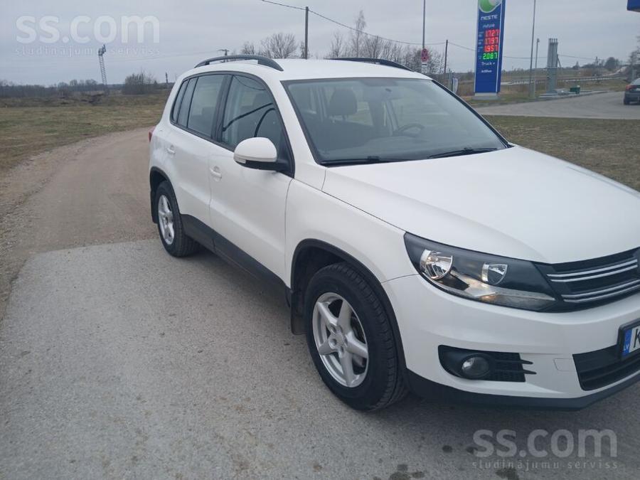 Balts Volkswagen Tiguan 2011 Tukums, ar dzinēja tilpumu 2.00 L un nobraukumu 147 tūkst. km par 8500 €, foto 5 vietnē AUTOMOTO.COM.LV